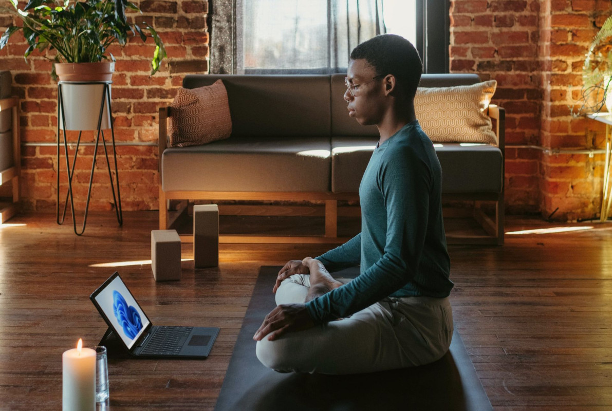 Can meditation apps improve mental wellbeing? What the science says ...